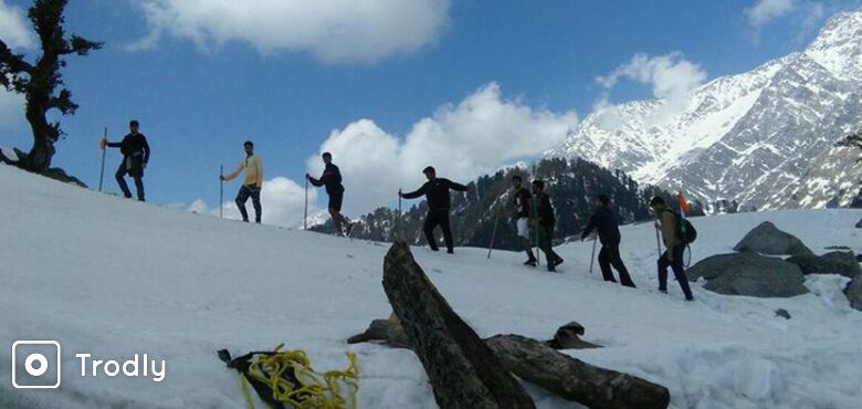 Triund Snow Line and Laka Glacier Trek - Trodly